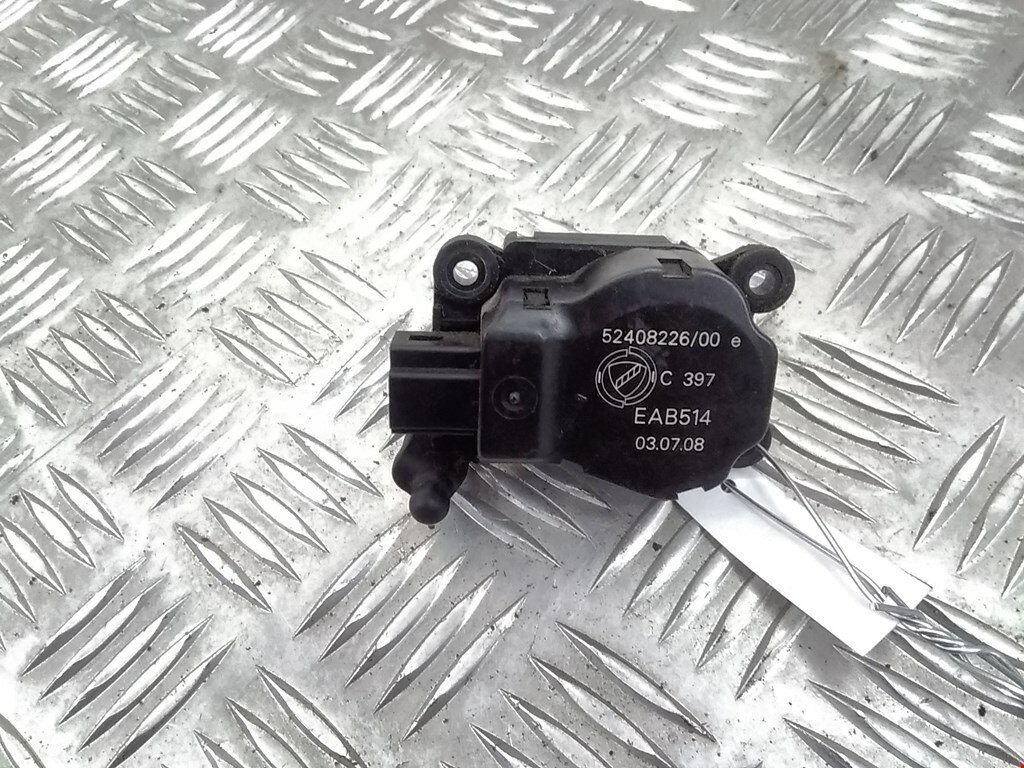 Сервопривод (электропривод моторчик привода) заслонки печки Alfa Romeo 159 (939) 77363389 арт. 670487