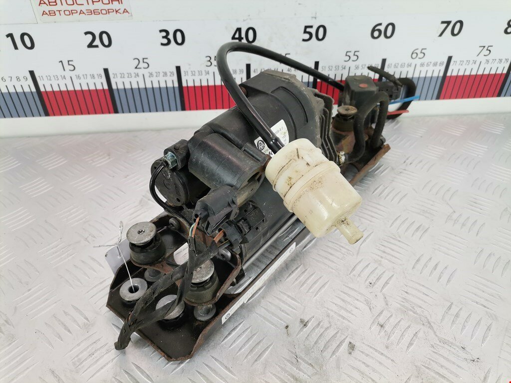 Компрессор пневмоподвески BMW 5-Series (E60/E61) 37106789937 арт. 1580261