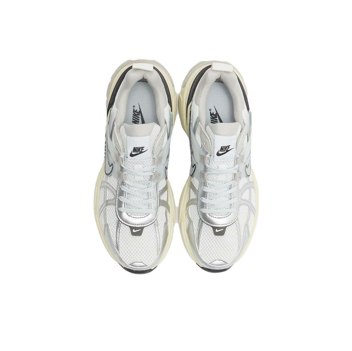 Кроссовки NIKE V2K Run, полнота D, размер 5US / 37.5EU / 23CM / 36.5RU, белый — фото 1