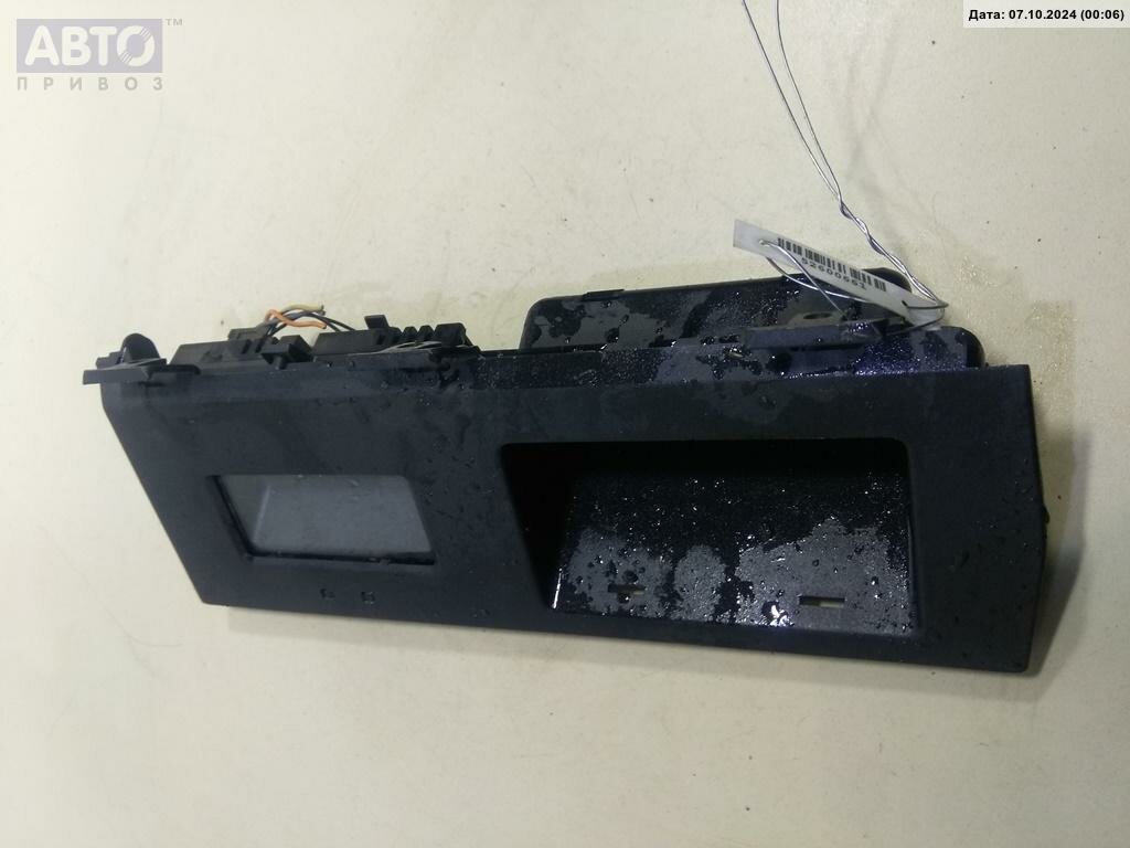 Часы Renault Safrane