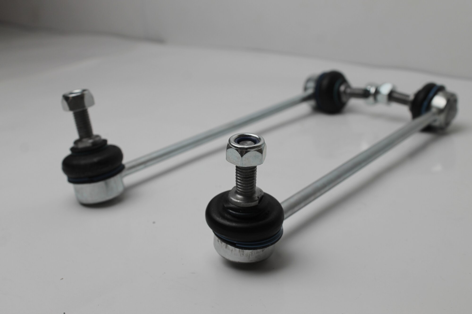 Комплект передних стоек стабилизатора BMW 5-Series E39