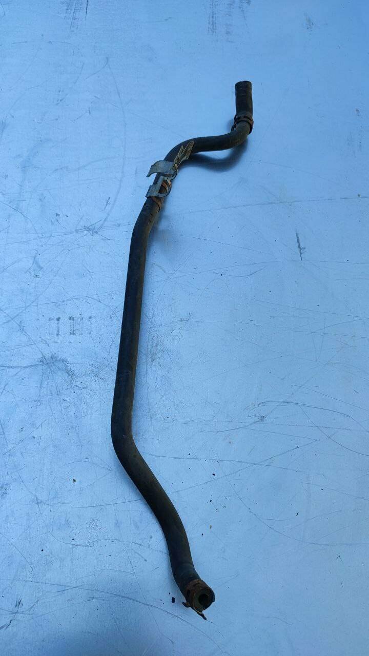 Патрубок охлаждения Opel Astra H (2004 - 2007) 13160254