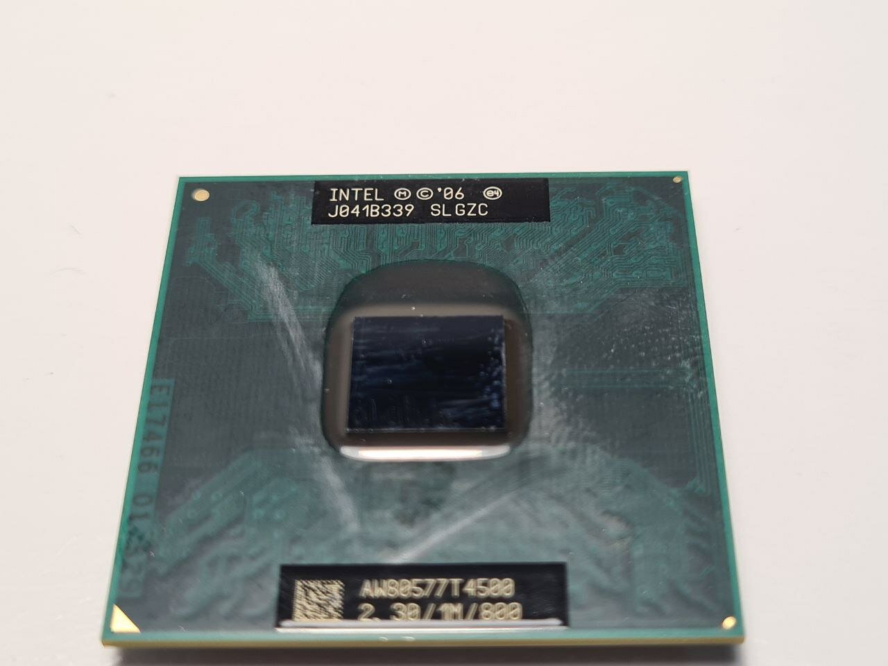 Процессор Intel Pentium T4400 (SLGJL) для ноутбука