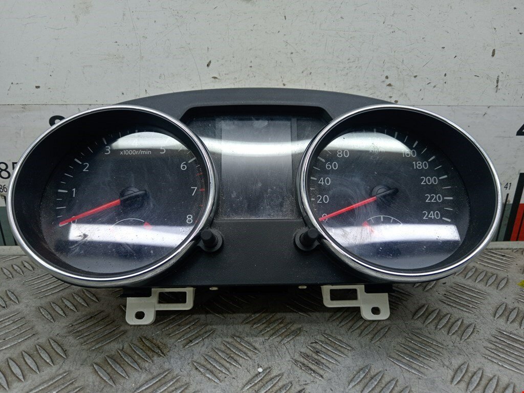 Панель приборная (щиток приборов) Nissan Qashqai+2 24810BR05D арт. 2261662