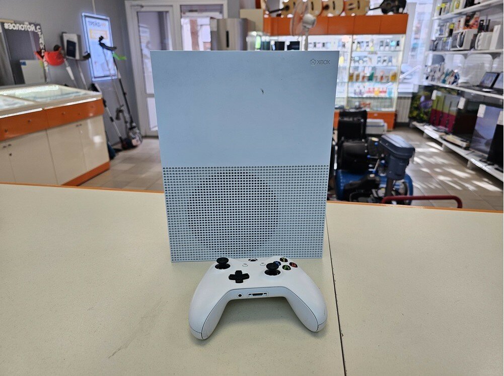 Игровая приставка Microsoft Xbox One S 1 TB (без игр), белый Б/У Уценка