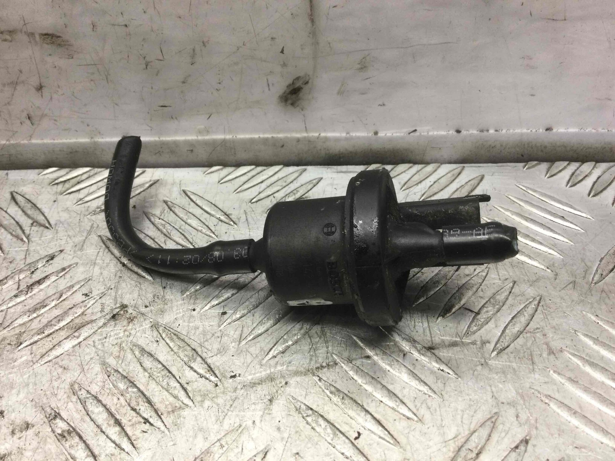 Б/У Клапан вентиляции топливного бака Ford Focus 2 поколение (2005-2008) 2008 г.