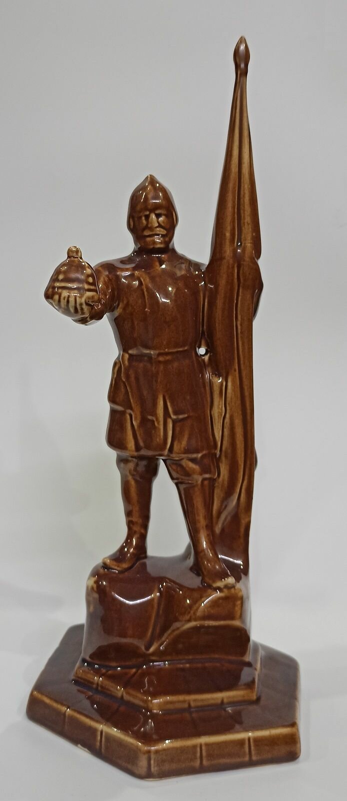 Ермак фаянсовый Гжель