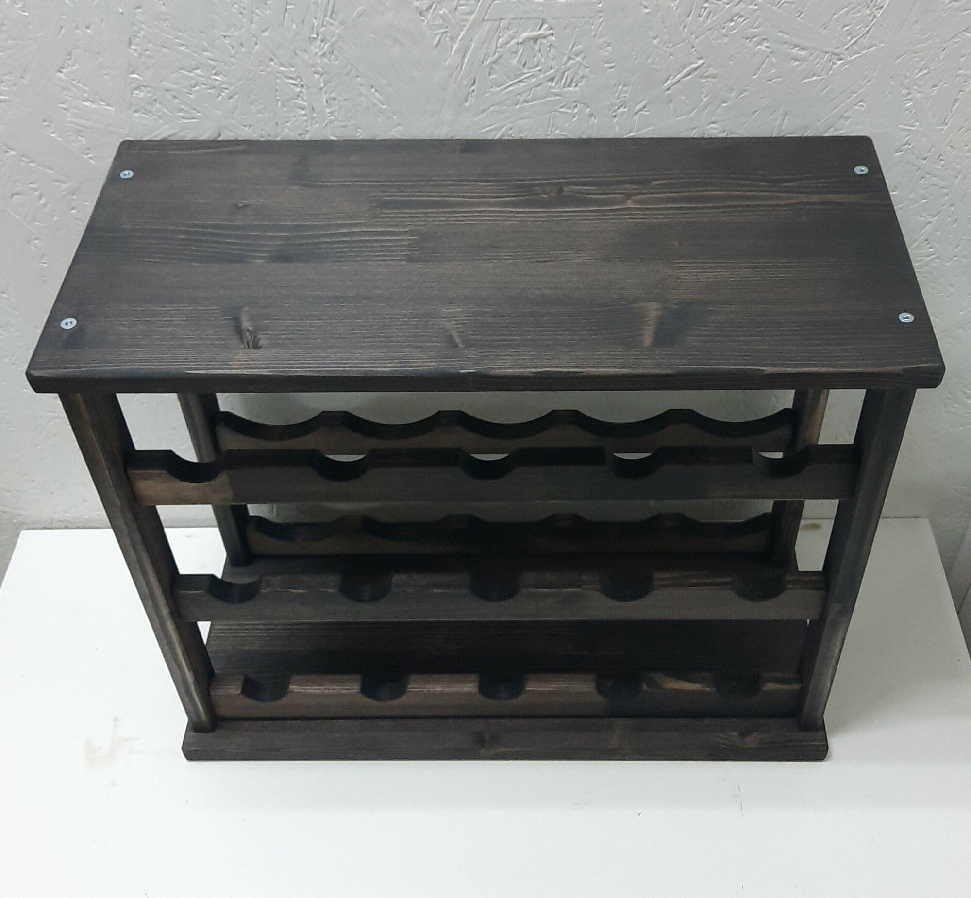 Стеллаж для 15 бутылок вина и шампанского деревянный со столешницей. Венге.