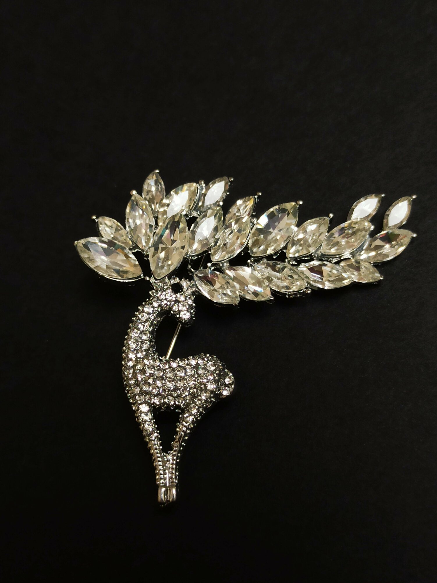 Брошь, кристалл