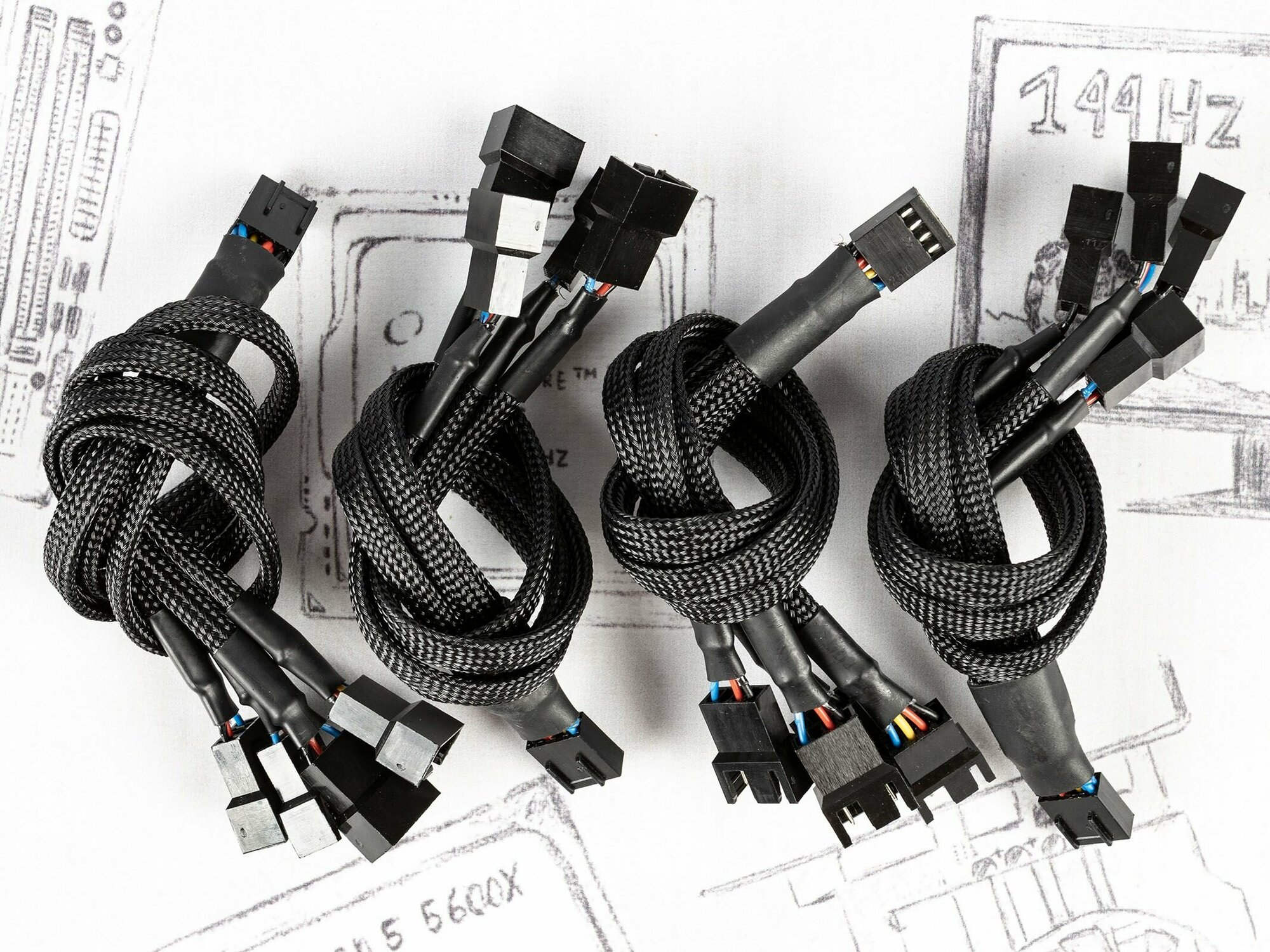 Кабель-разветвитель 4pin - 3pin 4pin x4