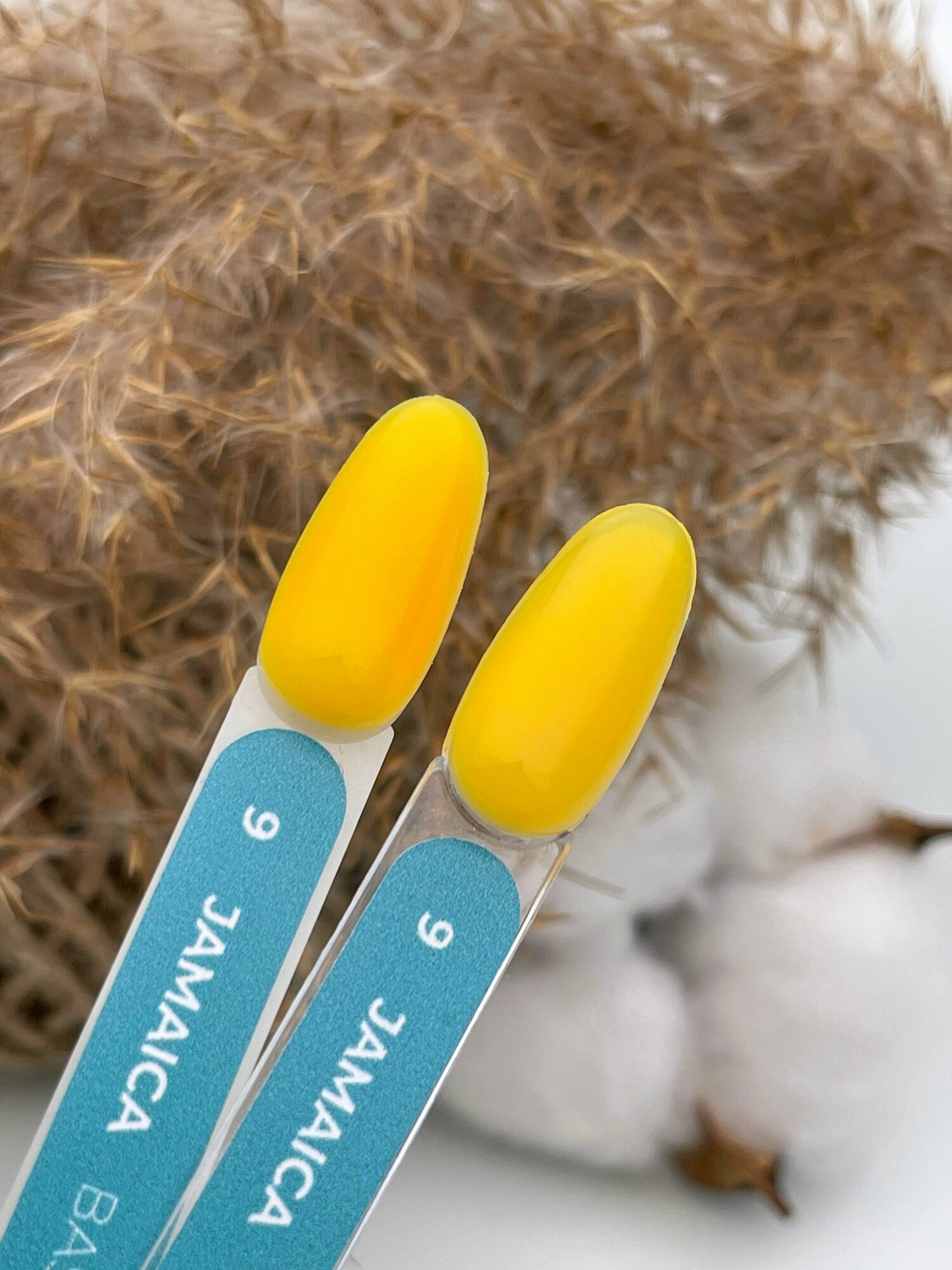 Jamaica Color base. Камуфлирующая база для гель лака. Оттенок 9.