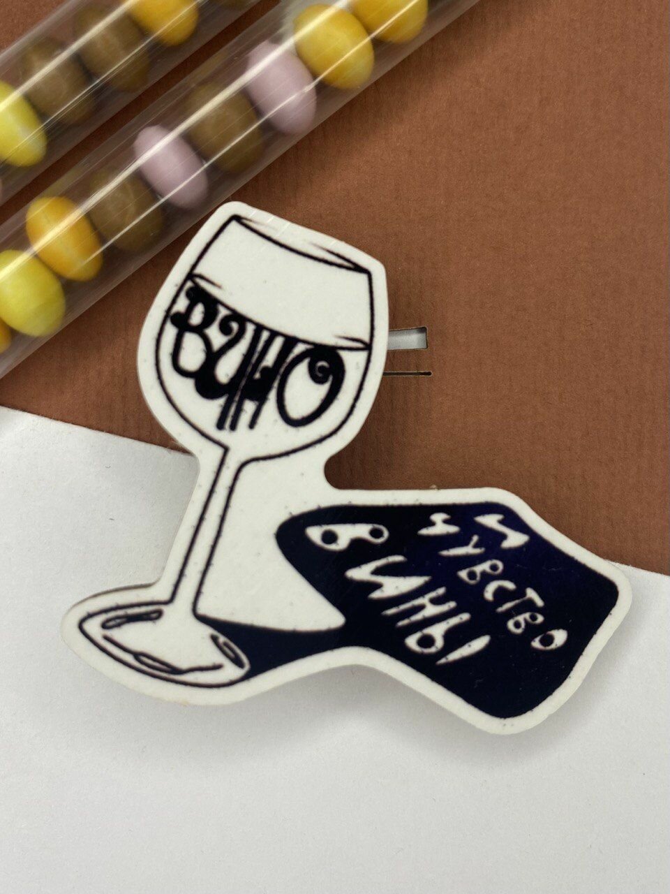 Деревянный значок