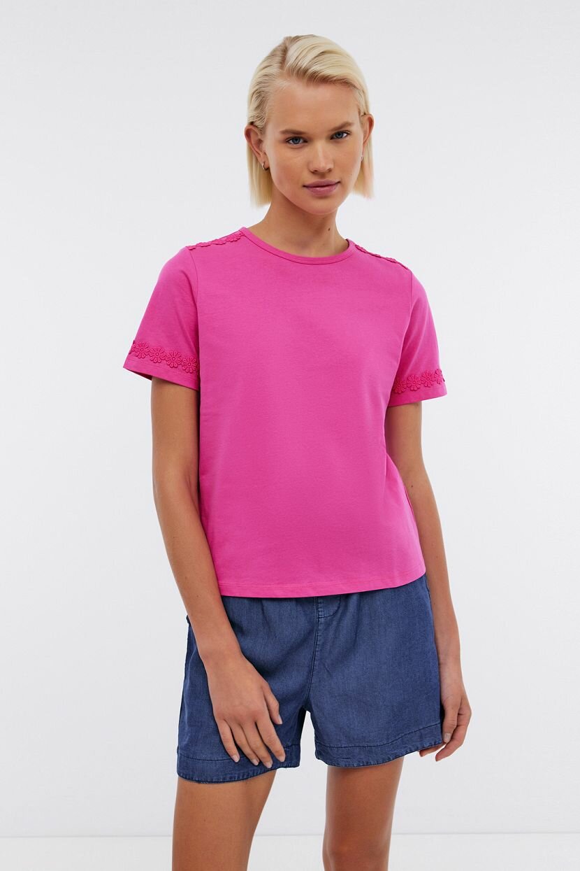 Футболка B2324025