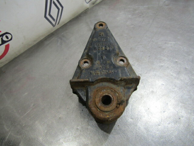 Кронштейн крепления передней рессоры задний MAN TGA, TGS, TGX