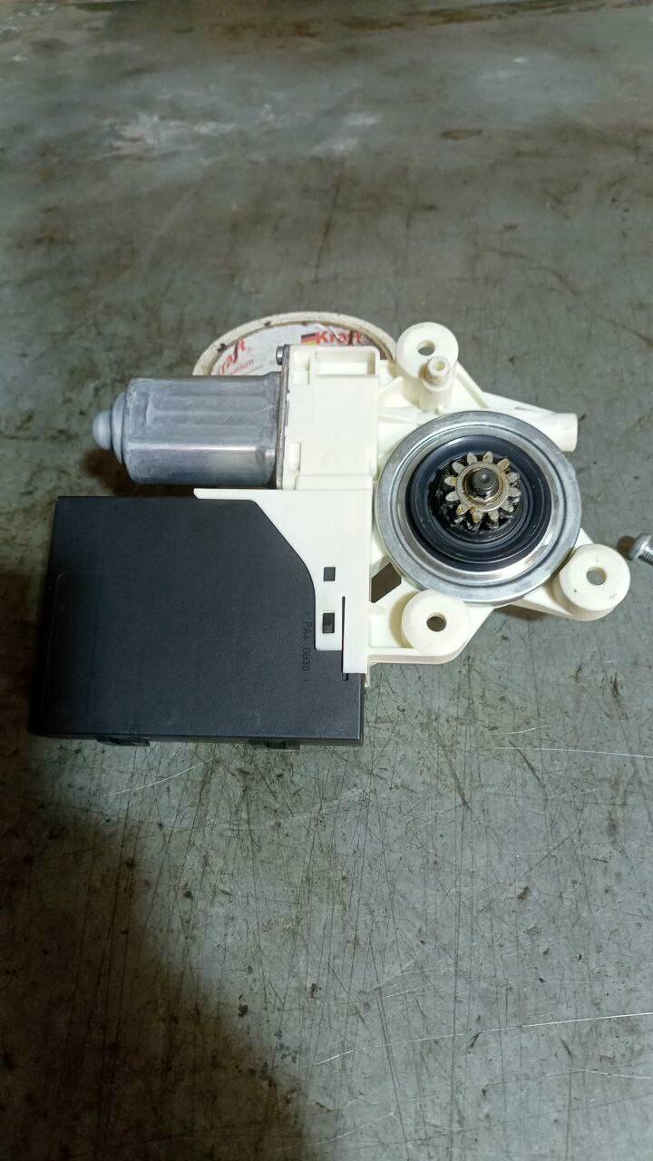 Моторчик стеклоподъемника Ford C-Max 2005 999055103