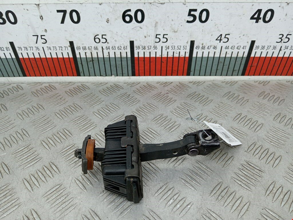 Ограничитель открывания двери передней BMW 3-Series (E90/E91/E92/E93) 51217193671 арт. 2265119