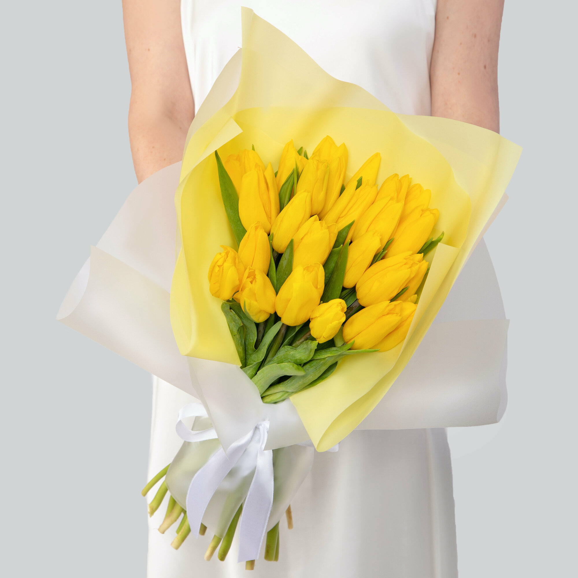 Букет Мегацвет24 "Желтые Тюльпаны", 25 шт, дизайнерская упаковка