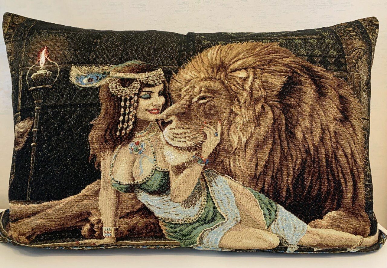 Гобелен, гобеленовая декоративная наволочка 44х63 см / "Верный друг"