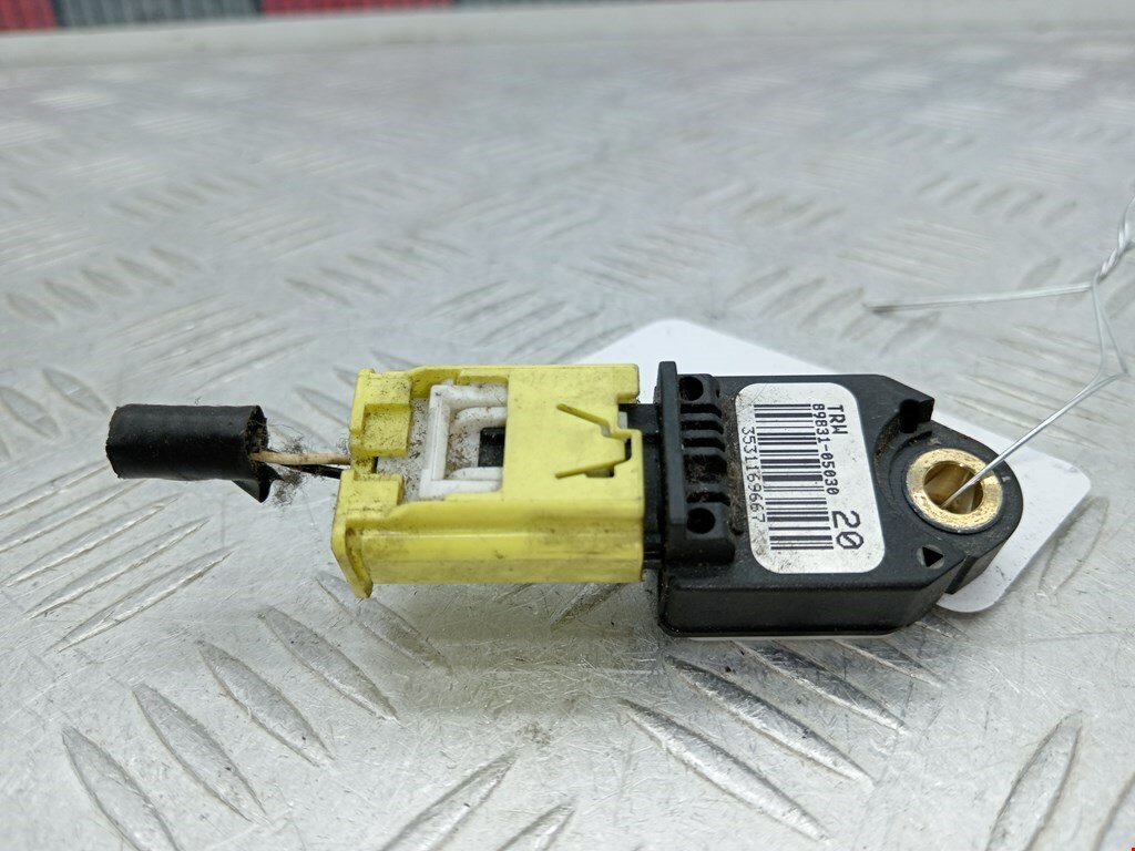 Датчик удара Toyota Avensis 3 (T270) 8983105030 арт. 2006495