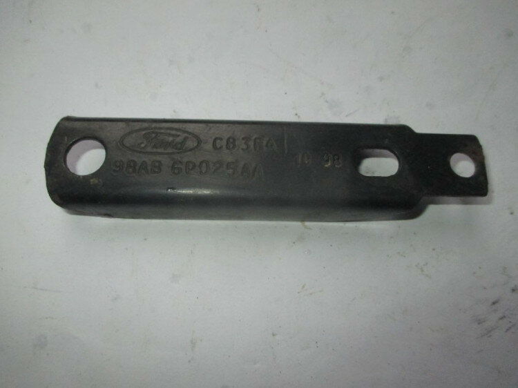 Кронштейн 98AB6P025AA C83-FA Форд Фокус 1