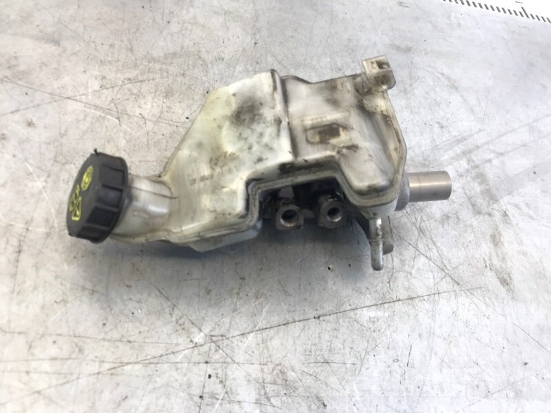 Главный тормозной цилиндр FORD FUSION CBK FXJA 1743440