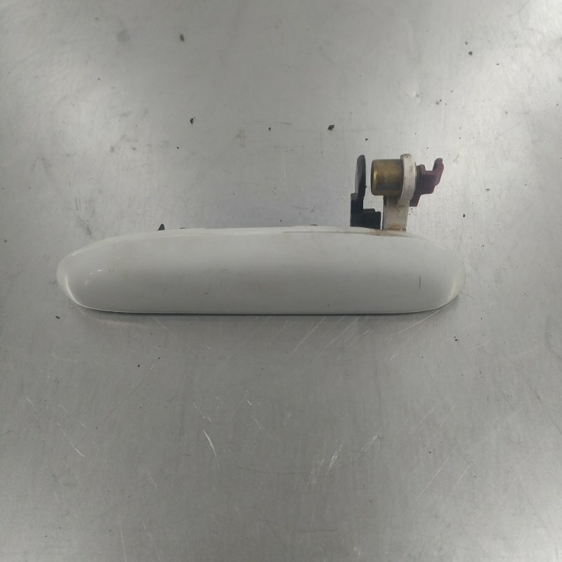 Ручка двери внешняя передняя левая Toyota Funcargo 6922052040A0