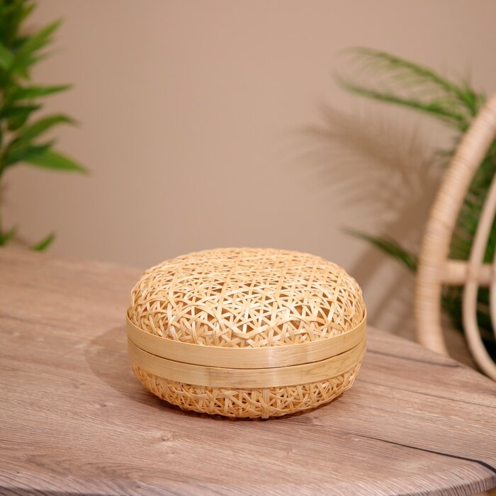 Шкатулка с крышкой плетёная, 20×20×11 см, бамбук