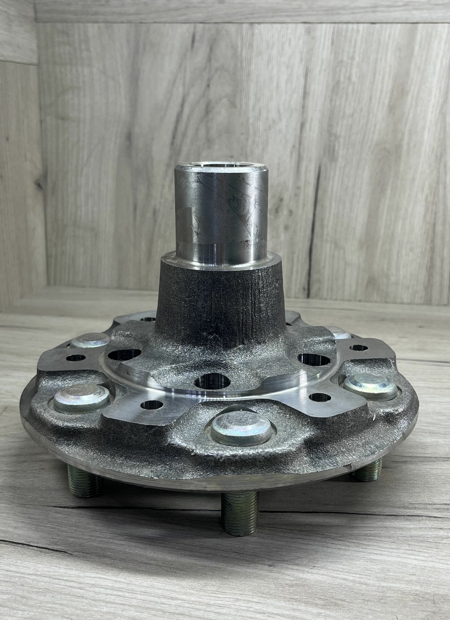 Ступица колеса передняя Газель Next с болтами арт. А21R233103013