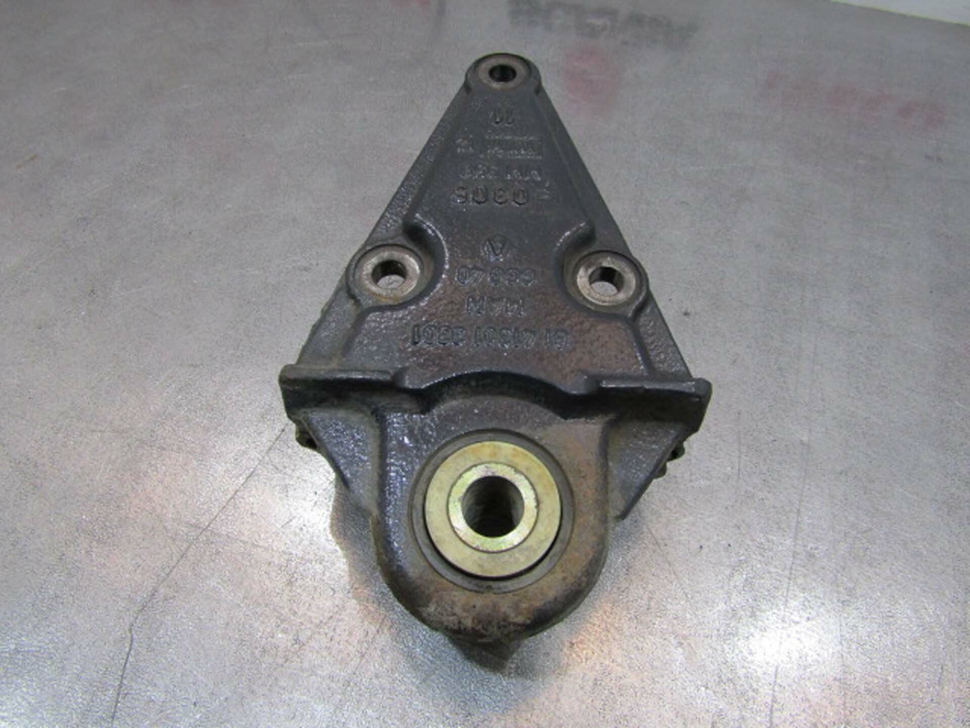 Кронштейн крепления передней рессоры задний MAN TGA, TGS, TGX