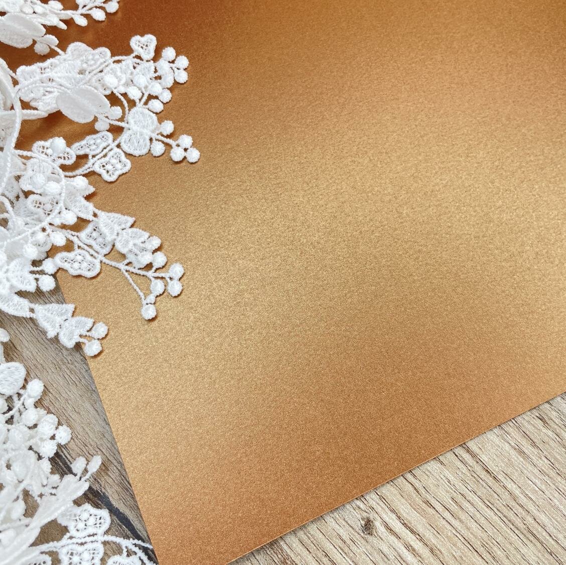 Дизайнерская бумага Shyne, цвет медно-коричневый, плотность 290 гр, размер 35*50 см