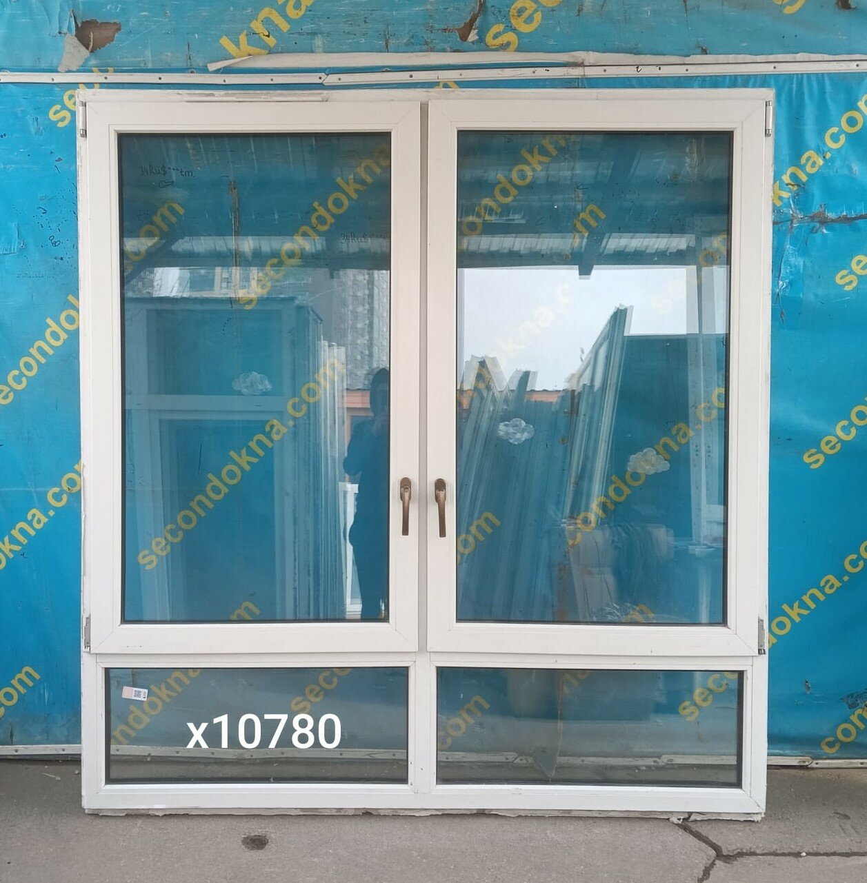 Пластиковое окно Б/У 1870(в) 1500 об х 1790(ш)