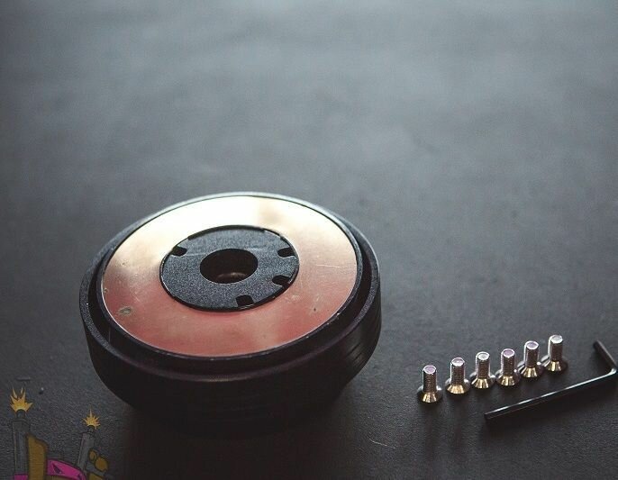 Рулевой адаптер для спортивного руля Nissan