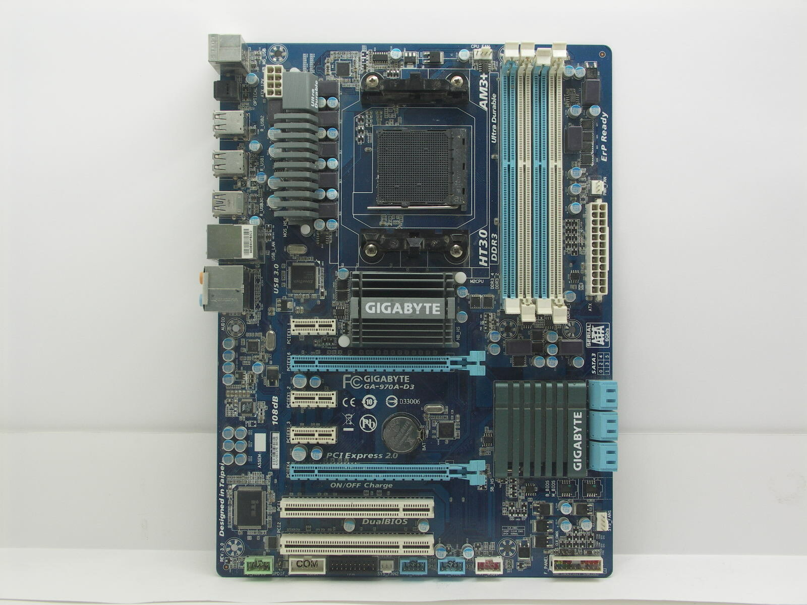 Материнская плата S-AM3+ Gigabyte GA-970A-D3, AMD970/4xDDR3/SATA/Sb/Lan/ATX, без планки
