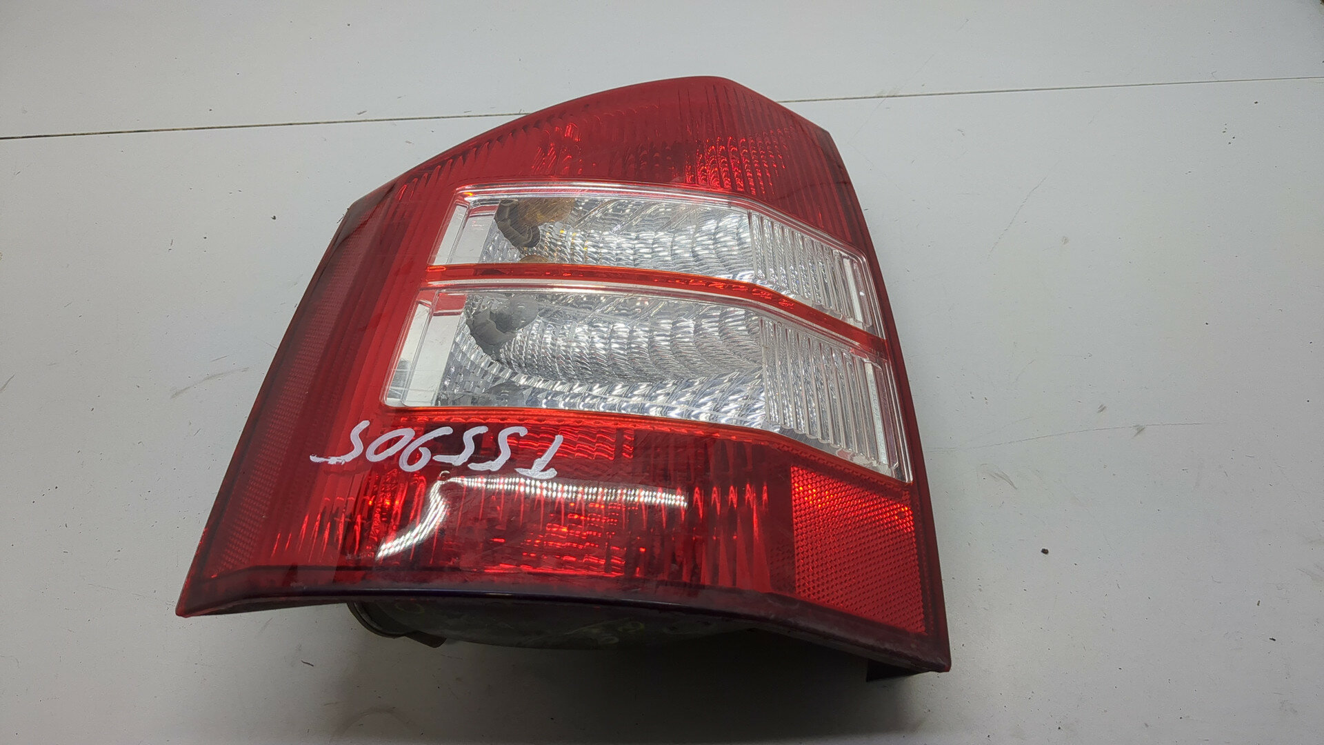 Фонарь (задний) левый Jeep Compass Б/У