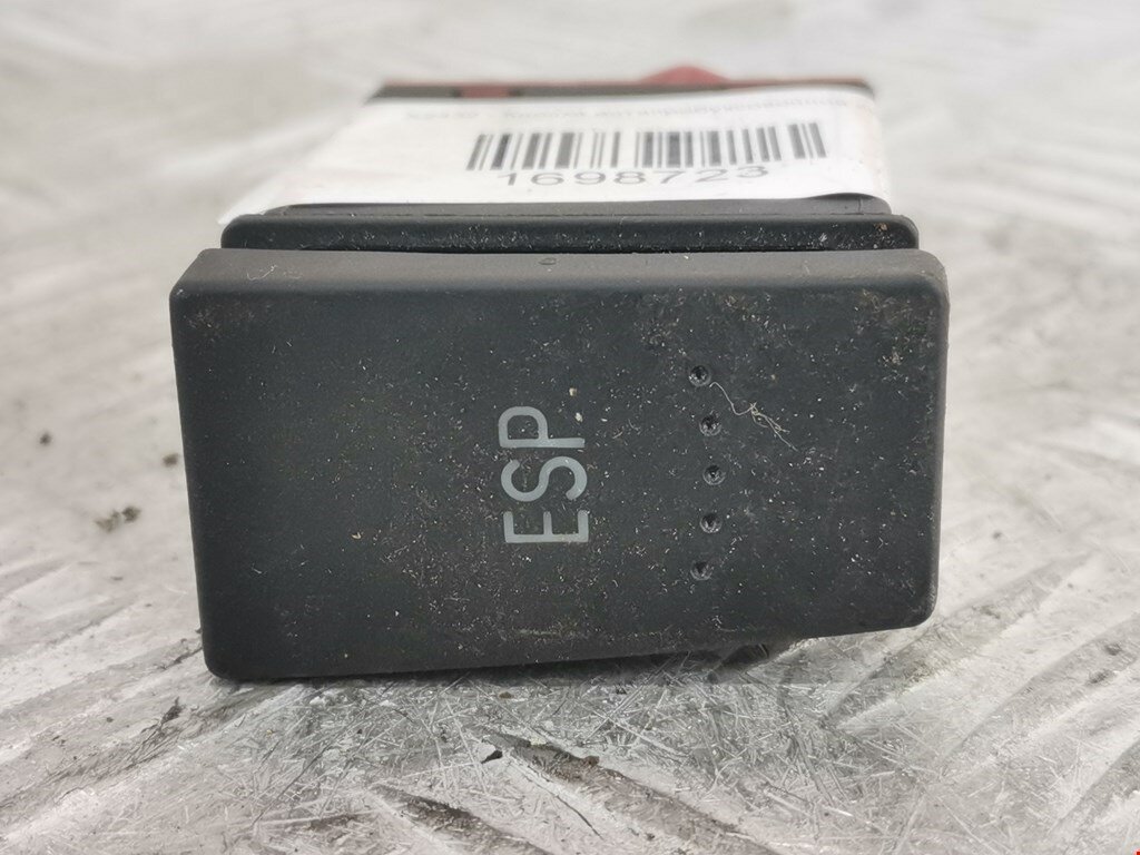 Кнопка антипробуксовочной системы Volkswagen Passat 5 GP 3B0927134A арт. 1698723