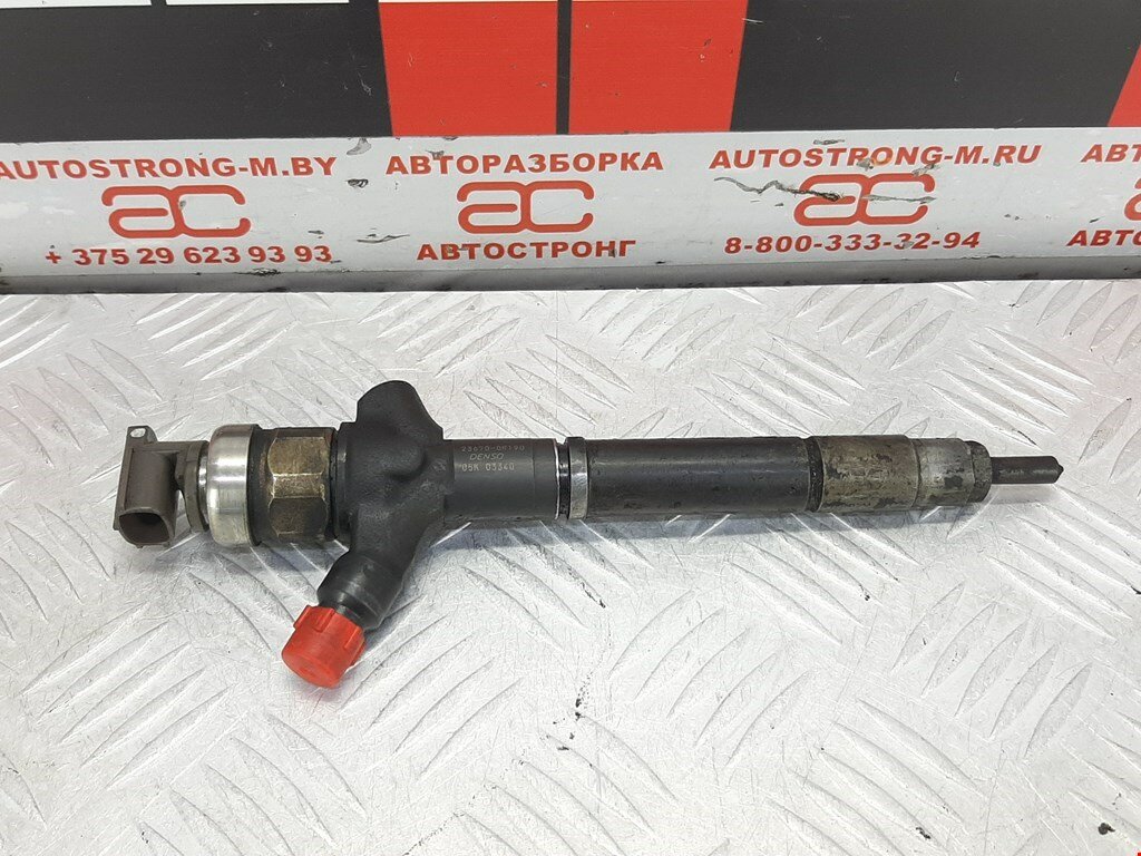 Форсунка дизельная электрическая Toyota Avensis 2 (T250) 2367009280 арт. 909576