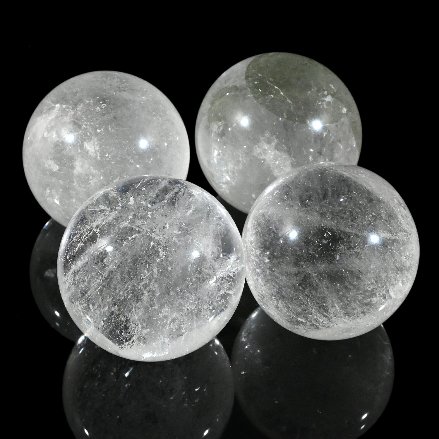 Шар из горного хрусталя, диаметр 51-53мм. .