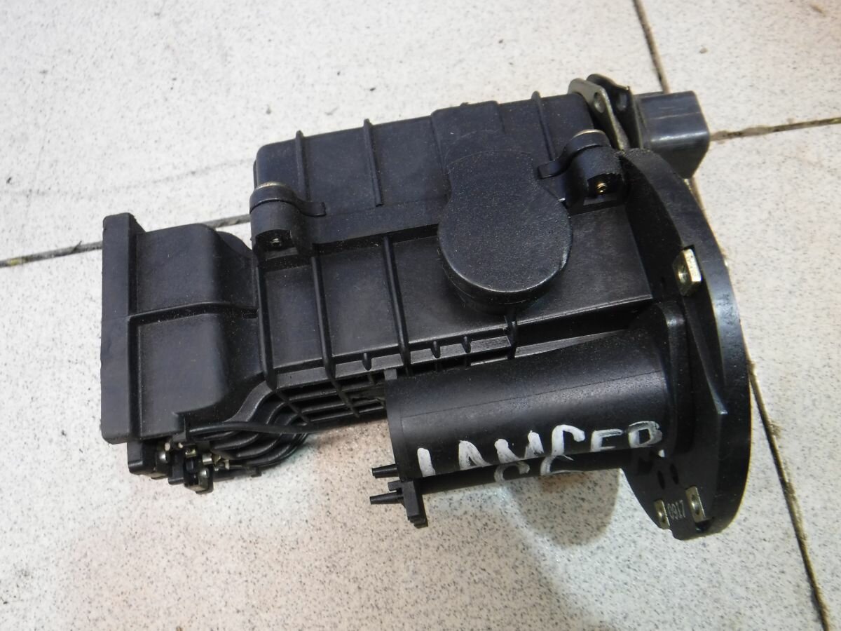 Расходомер воздуха (массметр) Mitsubishi Lancer V (1988—1994) E5T01571