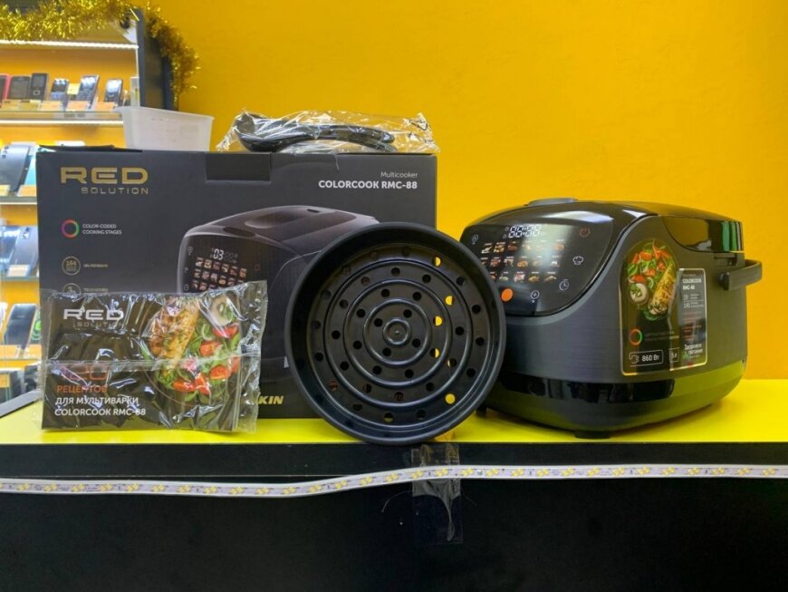 Мультиварка RED SOLUTION RMC-88, черная
