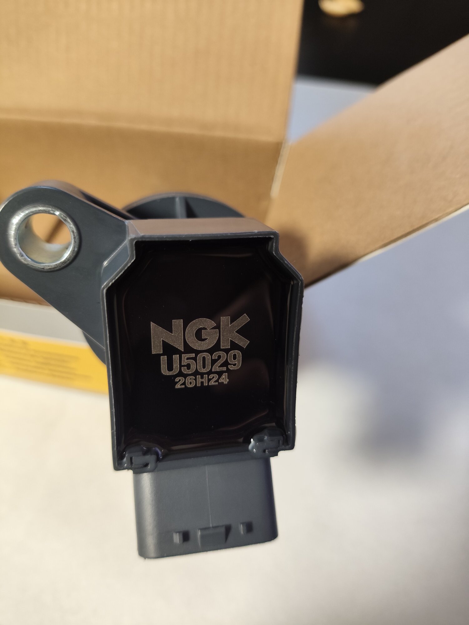 Катушка зажигания NGK U5029(48107) для Toyota Auris/Avensis/Corolla/Corolla Verso/Rav 4(II)/Wish/Yaris