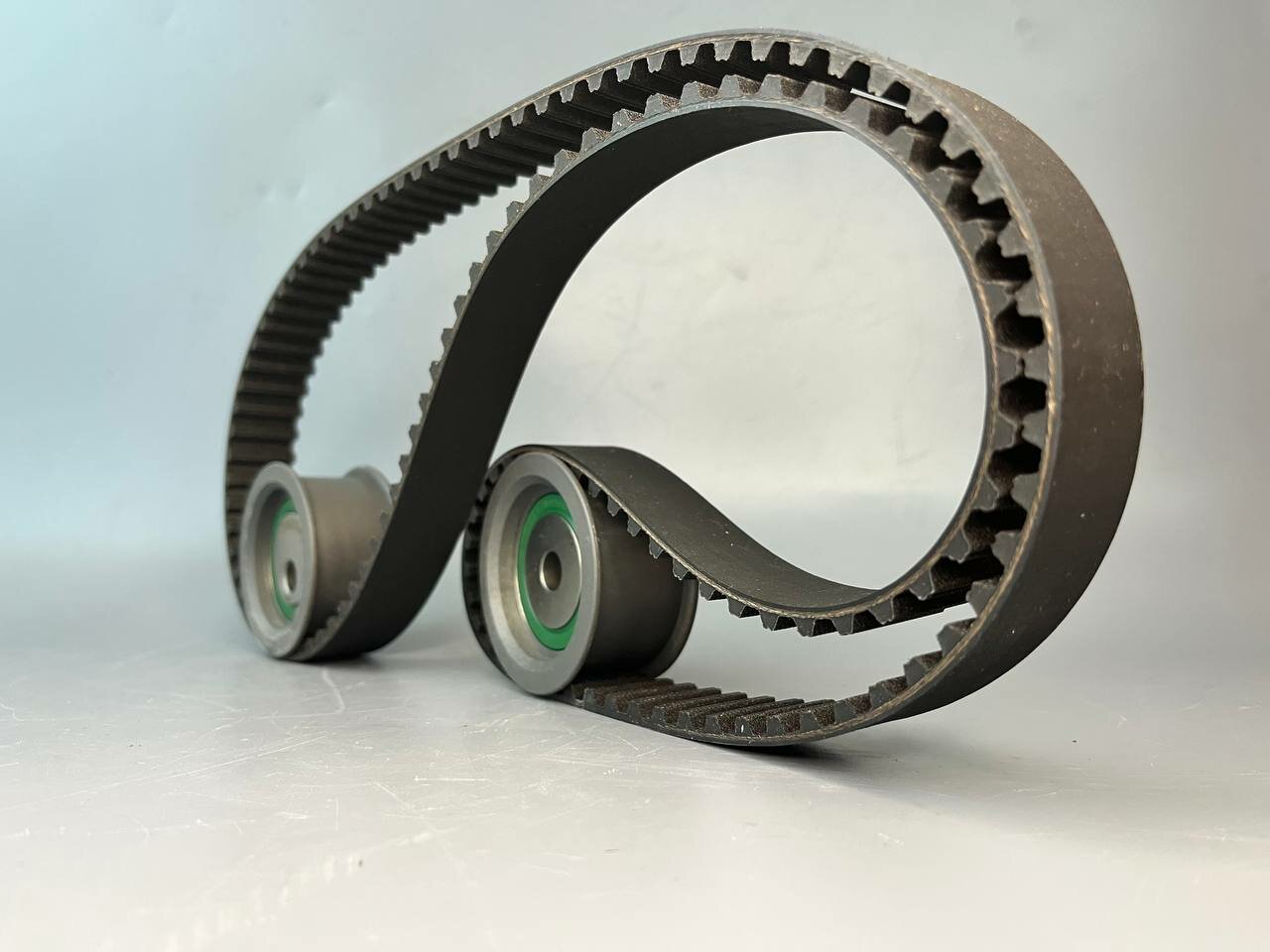 Ремень ГРМ + комплект роликов 2112