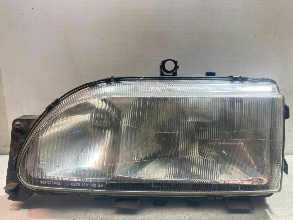 Фара левая Ford Scorpio I (85-94) 92GG13N059AA