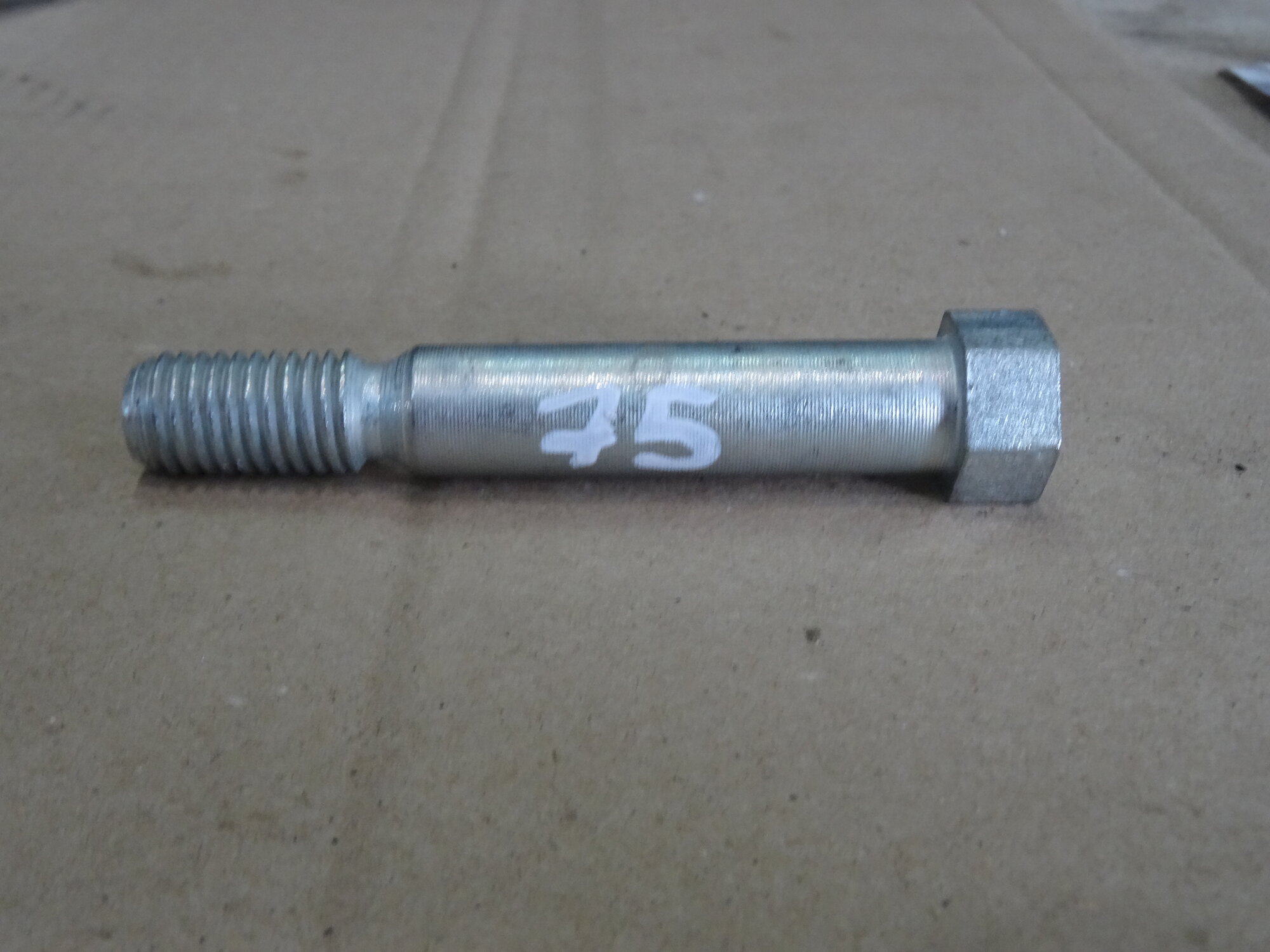 Болт срезной плуга ПЧ-2,5 ПЧ-4,5