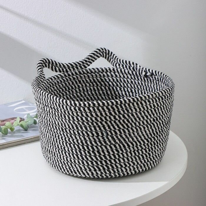 Корзина для хранения Доляна плетеная, "Кэтс", 26х26х15,5 см, черно-белая (5600096)