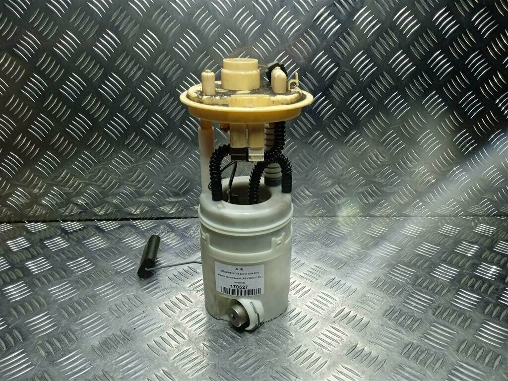 Насос топливный (бензонасос) Б/У для MITSUBISHI COLT Z30 (2002—2012) MN135000