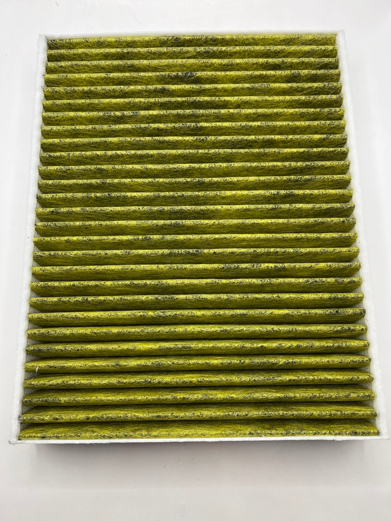 Фильтр салонный для VOLKSWAGEN Touareg PORSCHE Cayenne арт. 7P0819631