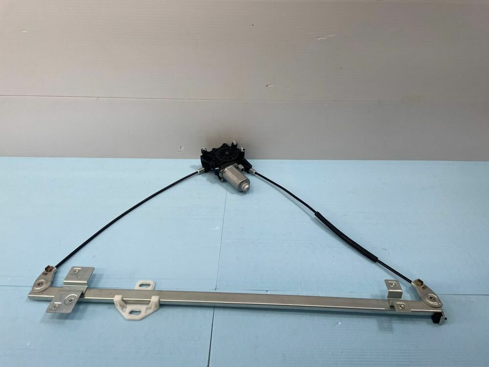 Стеклоподъёмник левый электрический DAF XF95 XF105 ДАФ