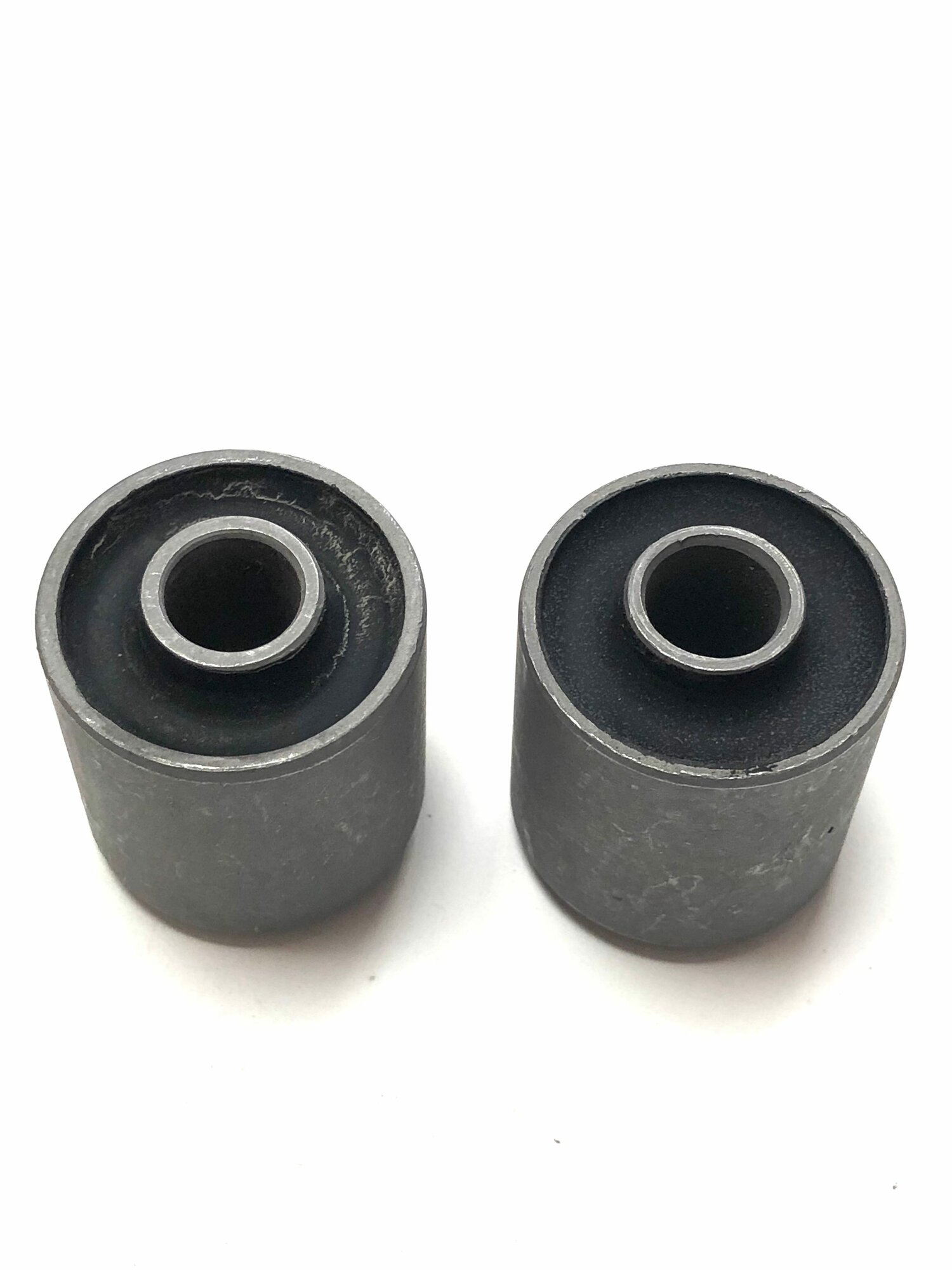 Сайлентблок маятника.152QMВ 157QMJ 125/150см3 30х28х10 (2 шт)
