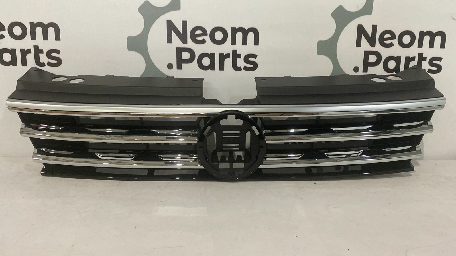 Решетка радиатора VW Tiguan 2 2016-н. в, 5NA853651GZLL, Neom.Parts