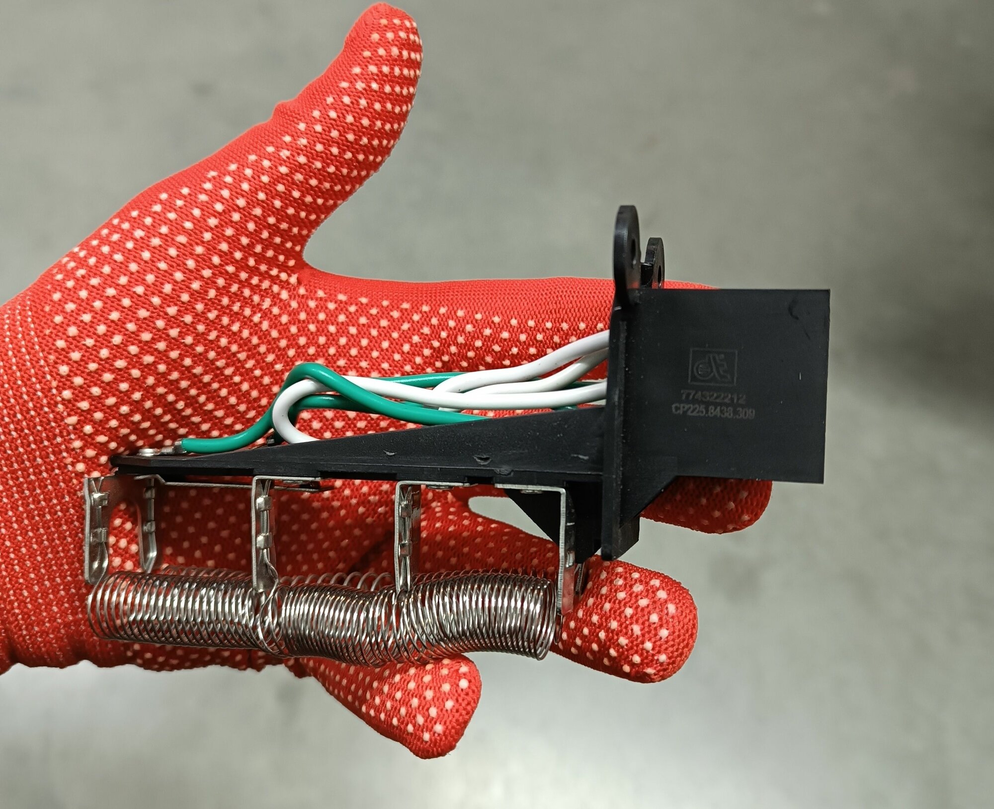 Реостат электродвигателя отопителя Scania 4-series , арт. 122309 DT